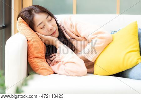 Lifestyle Woman Image & Photo (Free Trial) | Bigstock