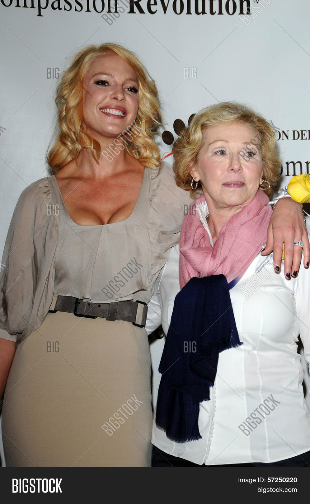 Katherine Heigl Mother Image & Photo (Free Trial) | Bigstock