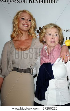 Katherine Heigl Mother Image & Photo (Free Trial) | Bigstock