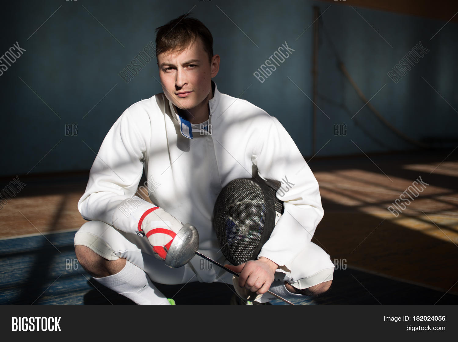 Fencer Prepares Image & Photo (Free Trial) | Bigstock