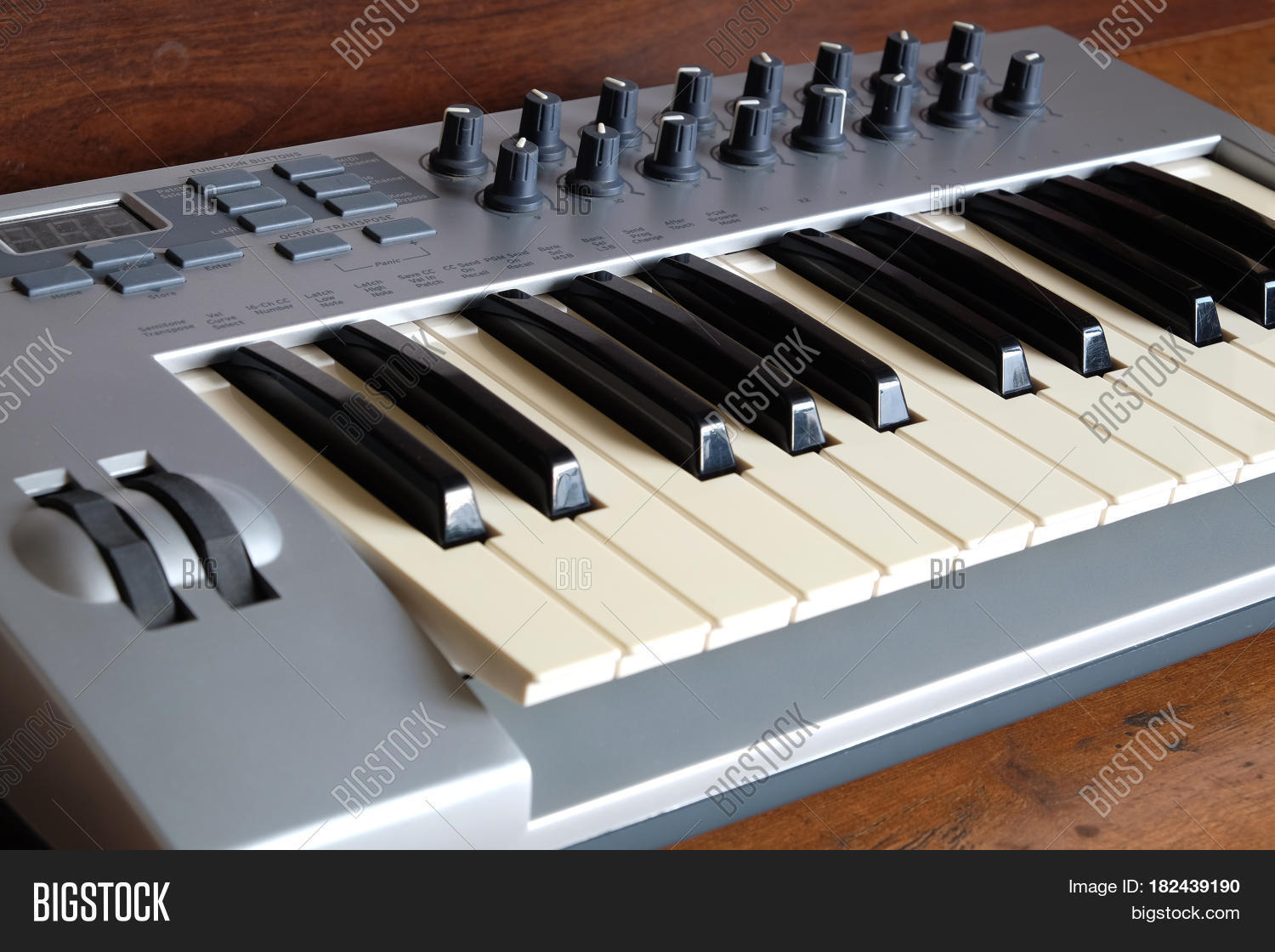 Electronic Synthesizer Image & Photo (Free Trial) | Bigstock