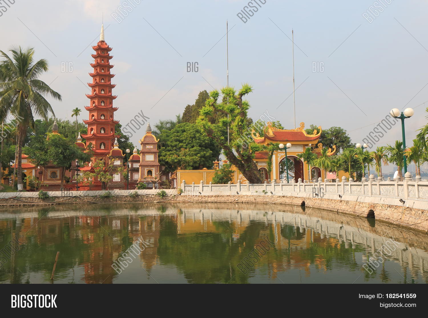 Tran Quoc Pagoda Hanoi Image & Photo (Free Trial) | Bigstock