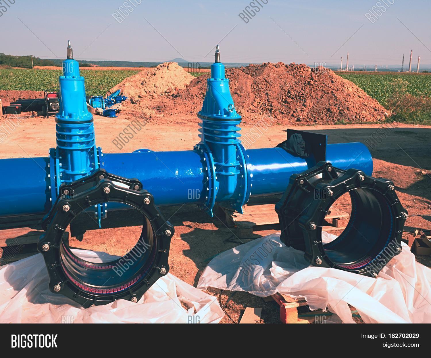 500Mm Multi Joint Image & Photo (Free Trial) | Bigstock