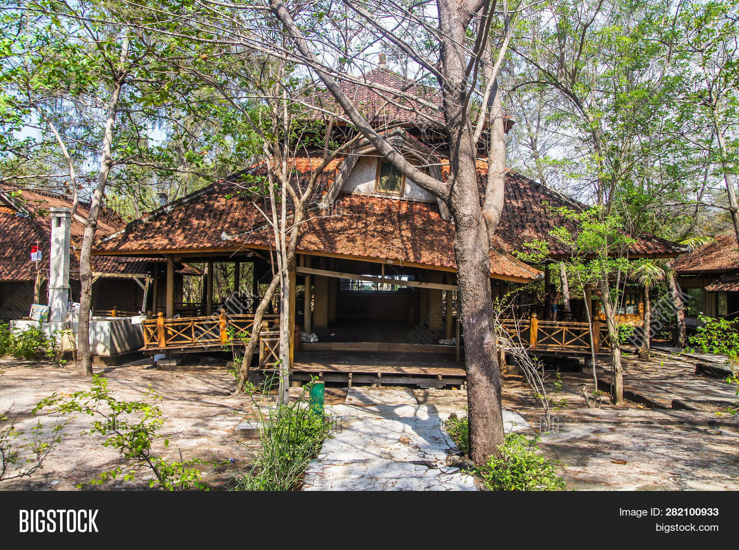 Rickety Building Image & Photo (Free Trial) | Bigstock