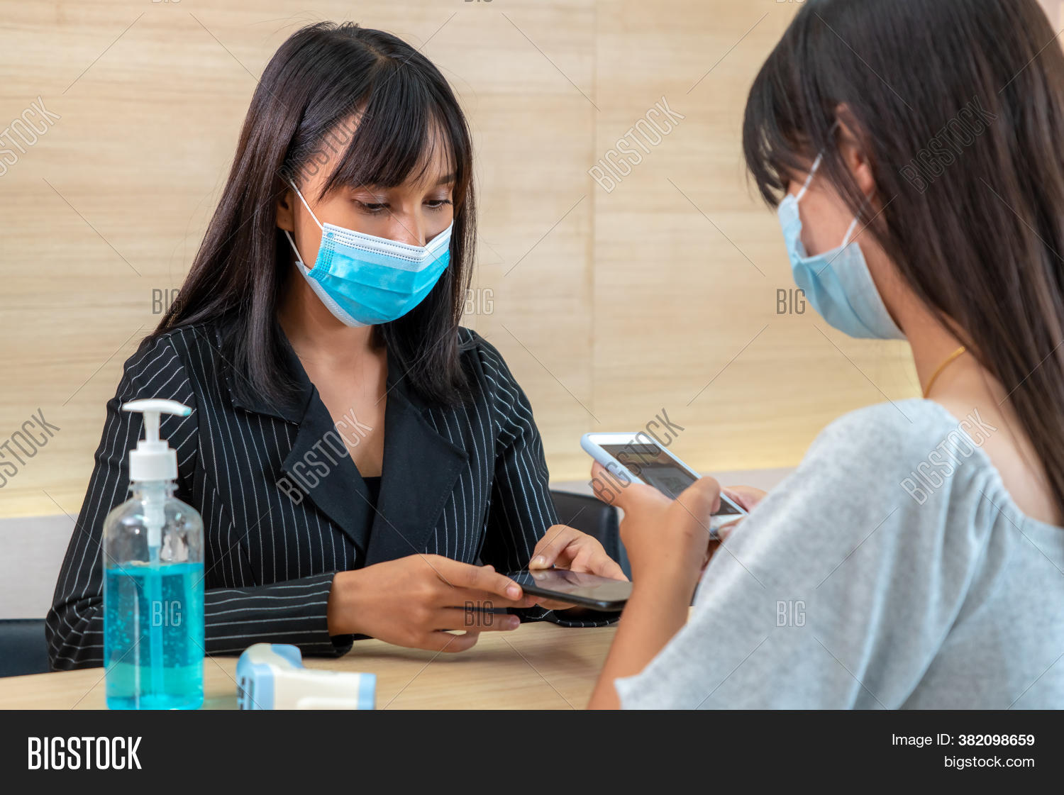 Receptionist Guest Image & Photo (Free Trial) | Bigstock