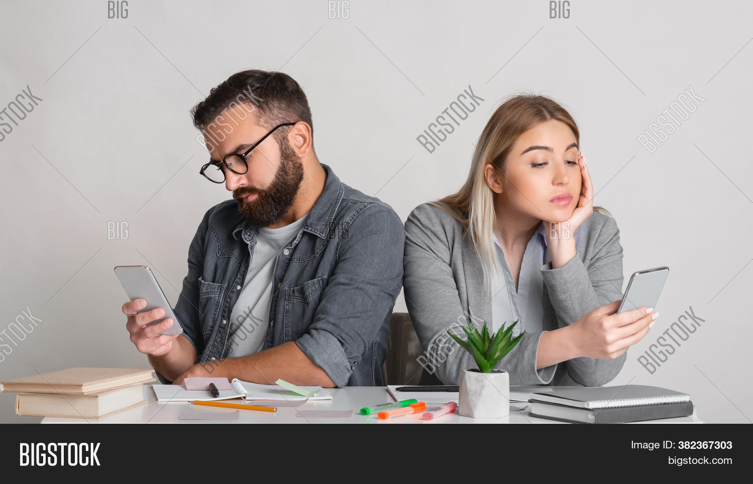 Smartphone Addiction Image & Photo (Free Trial) | Bigstock