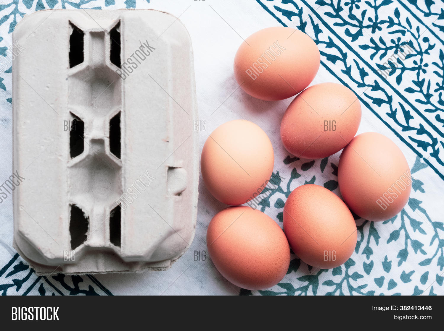 Eggs Egg Box Image & Photo (Free Trial) | Bigstock