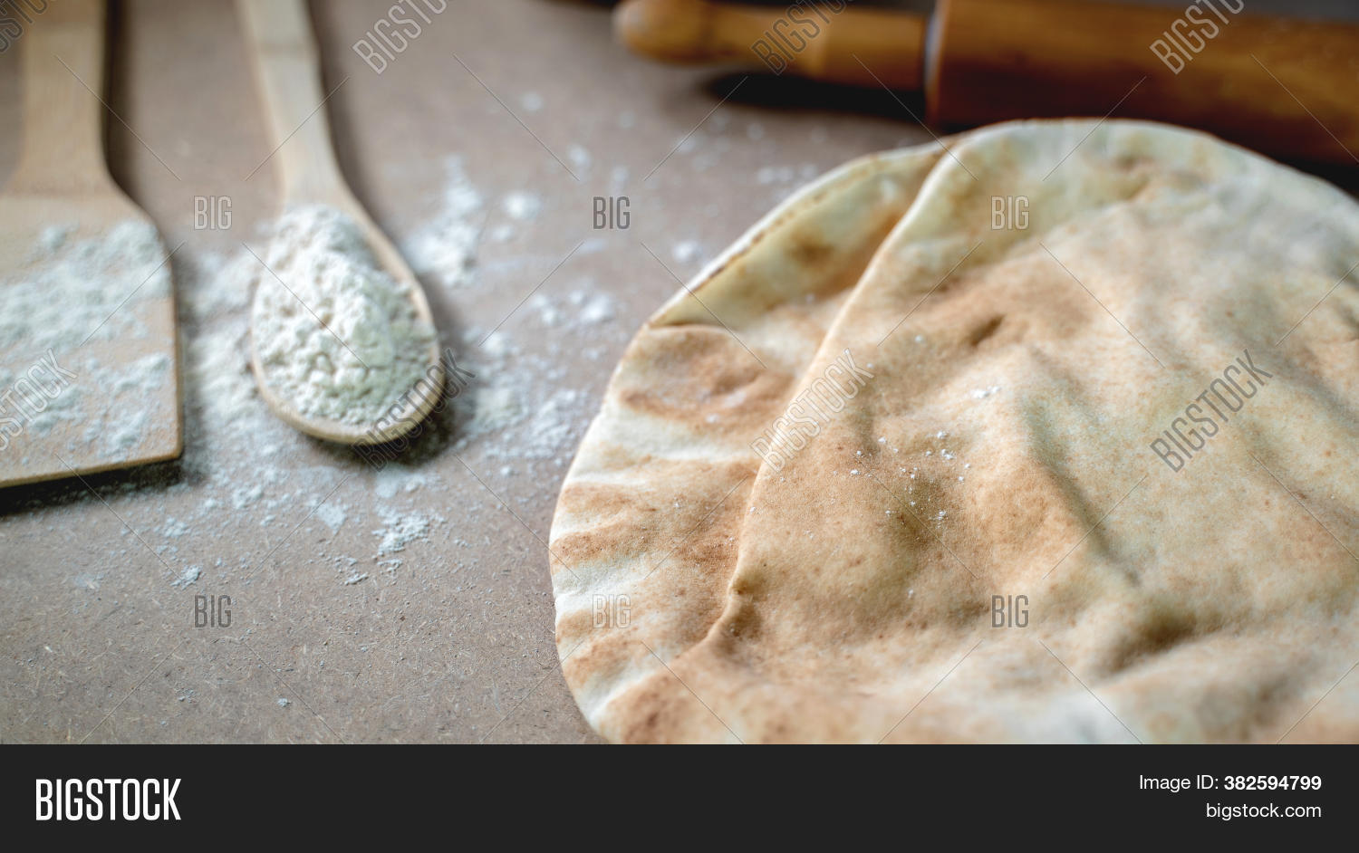 Kuboos Khubz - Arabic Image & Photo (Free Trial) | Bigstock