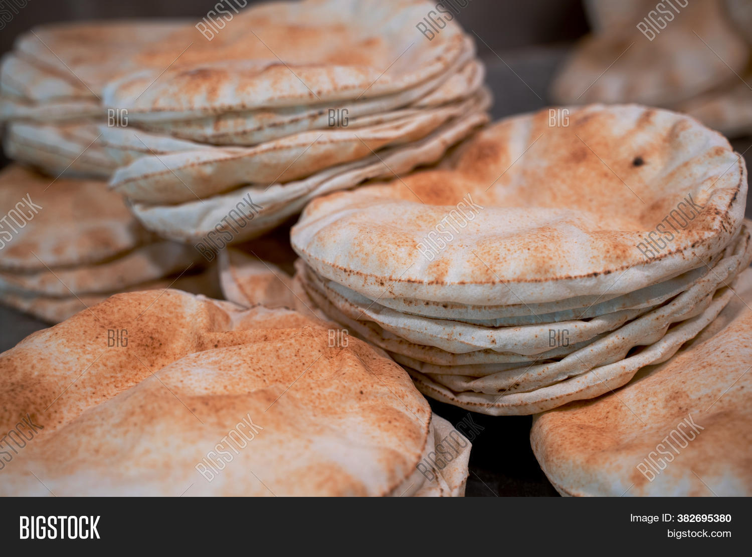 Kuboos Khubz - Fresh Image & Photo (Free Trial) | Bigstock