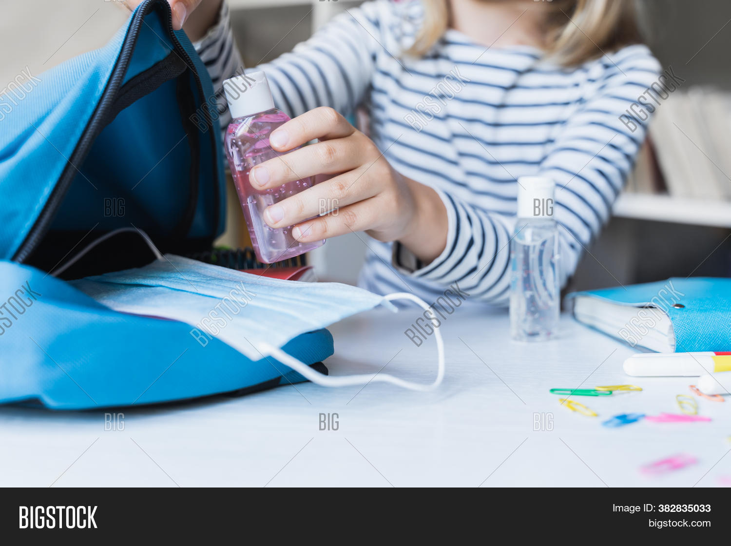 Little Girl Packing Image & Photo (Free Trial) | Bigstock