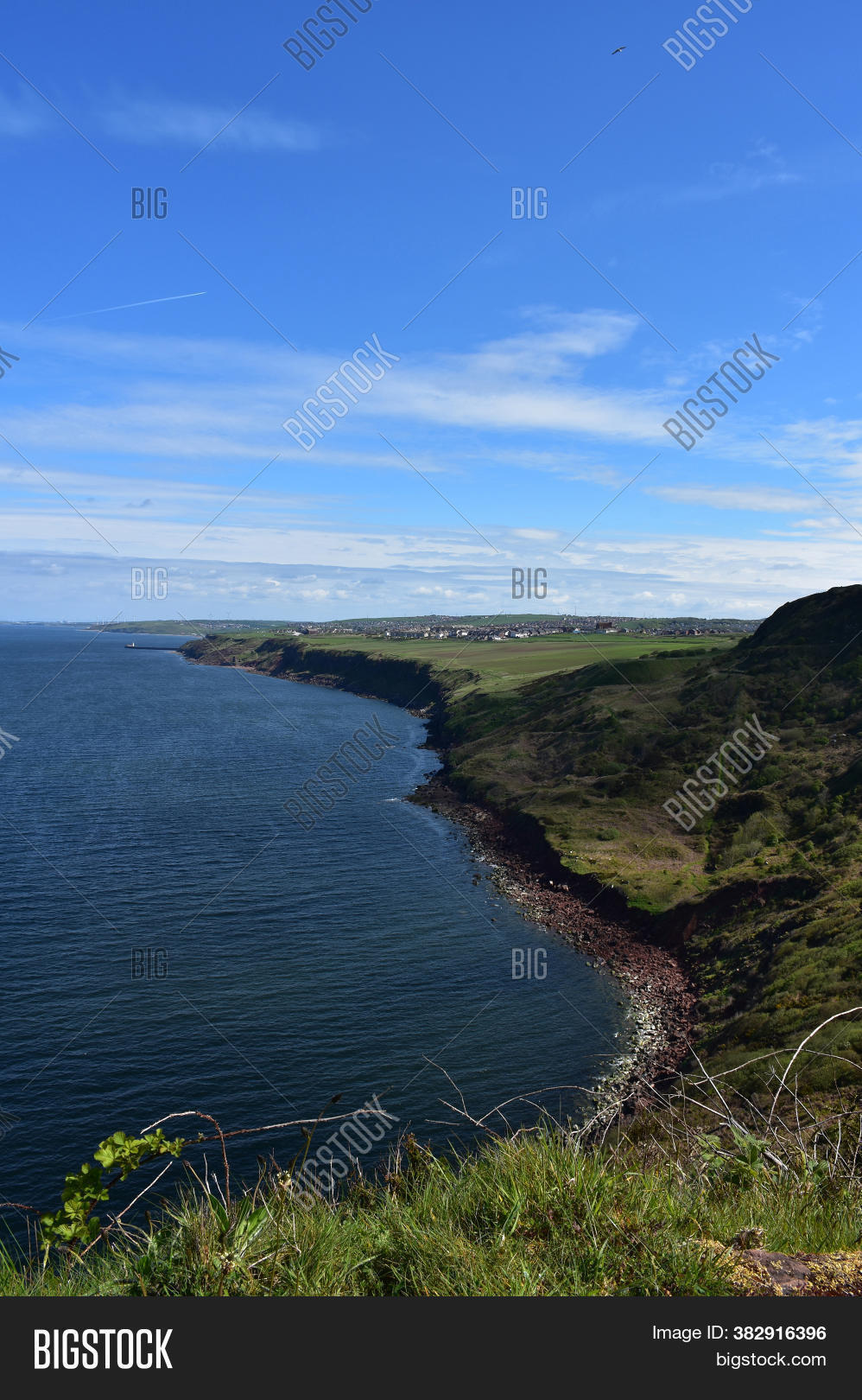 Stunning Shoreline Image & Photo (Free Trial) | Bigstock