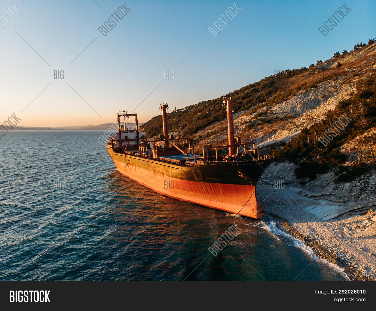Cargo Ship Run Aground Image & Photo (Free Trial) | Bigstock