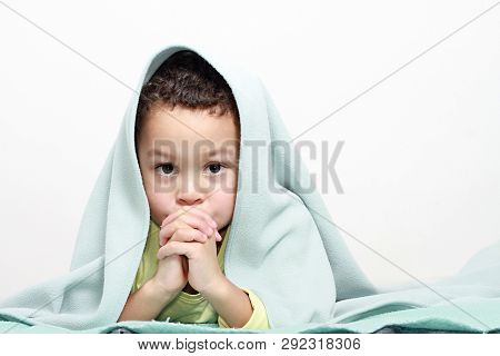 Little Boy Praying God Image & Photo (Free Trial) | Bigstock