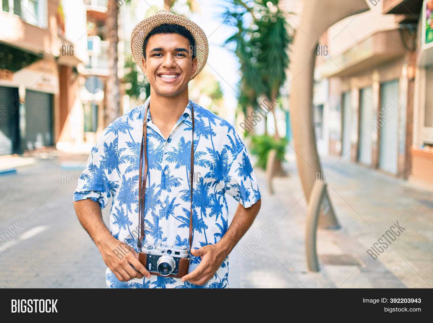 Young Arab Tourist Man Image & Photo (Free Trial) | Bigstock