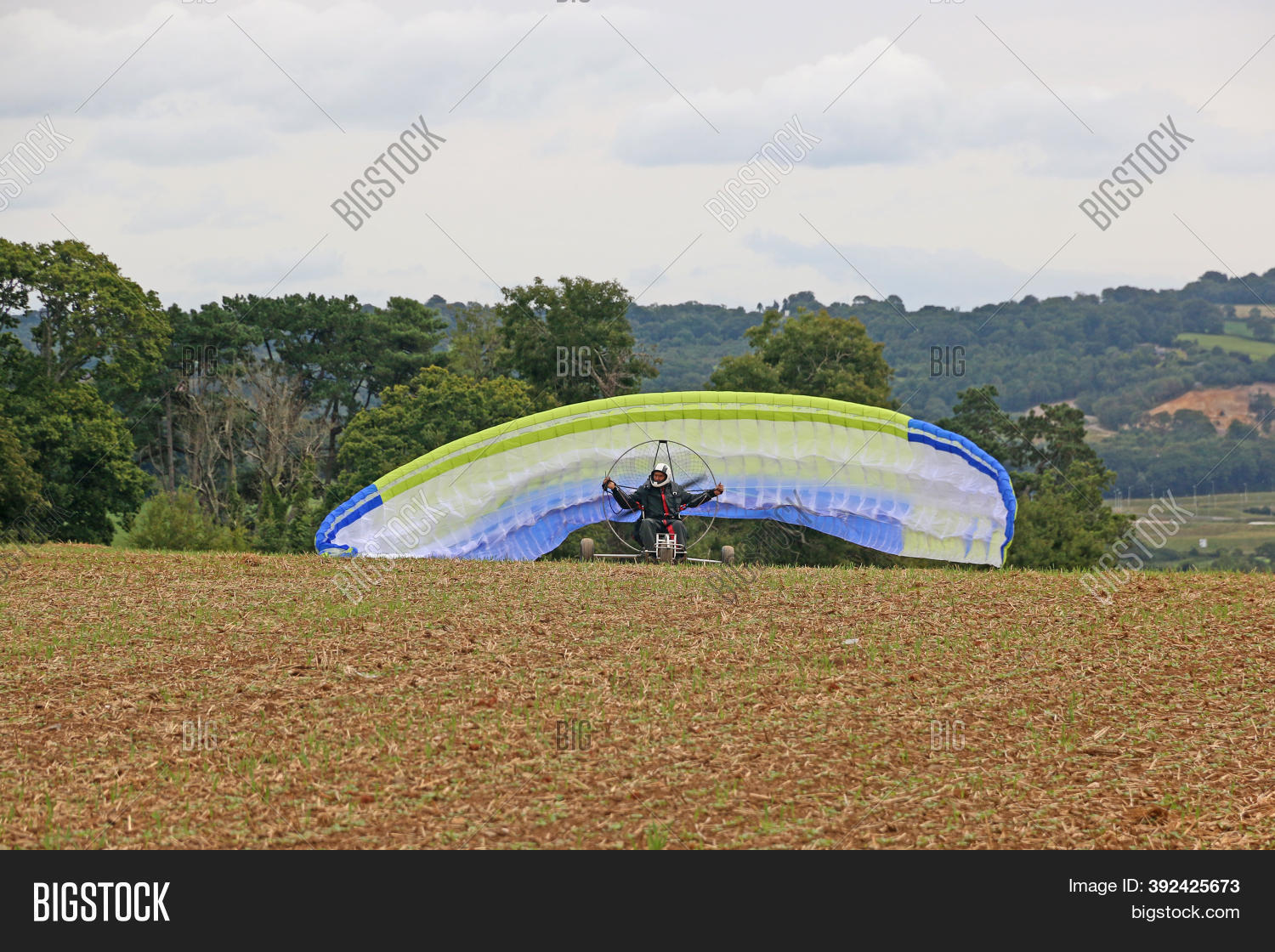 Paramotor Trike Image & Photo (Free Trial) | Bigstock