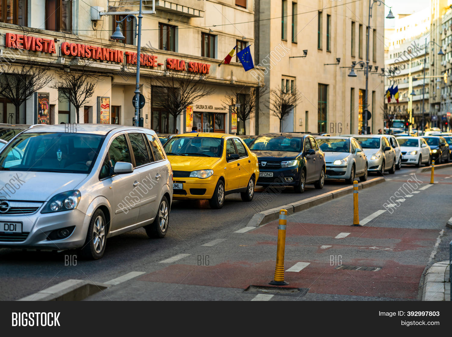 Car Traffic Rush Hour Image & Photo (Free Trial) | Bigstock