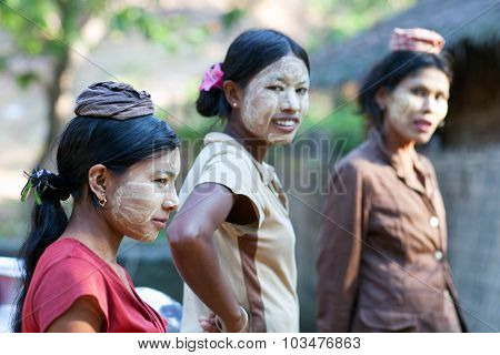 Burmese People Image & Photo (Free Trial) | Bigstock