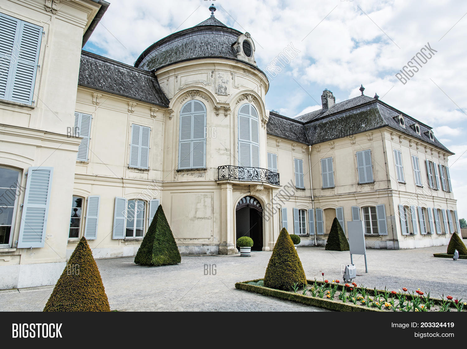 Beautiful Schloss Image & Photo (Free Trial) | Bigstock