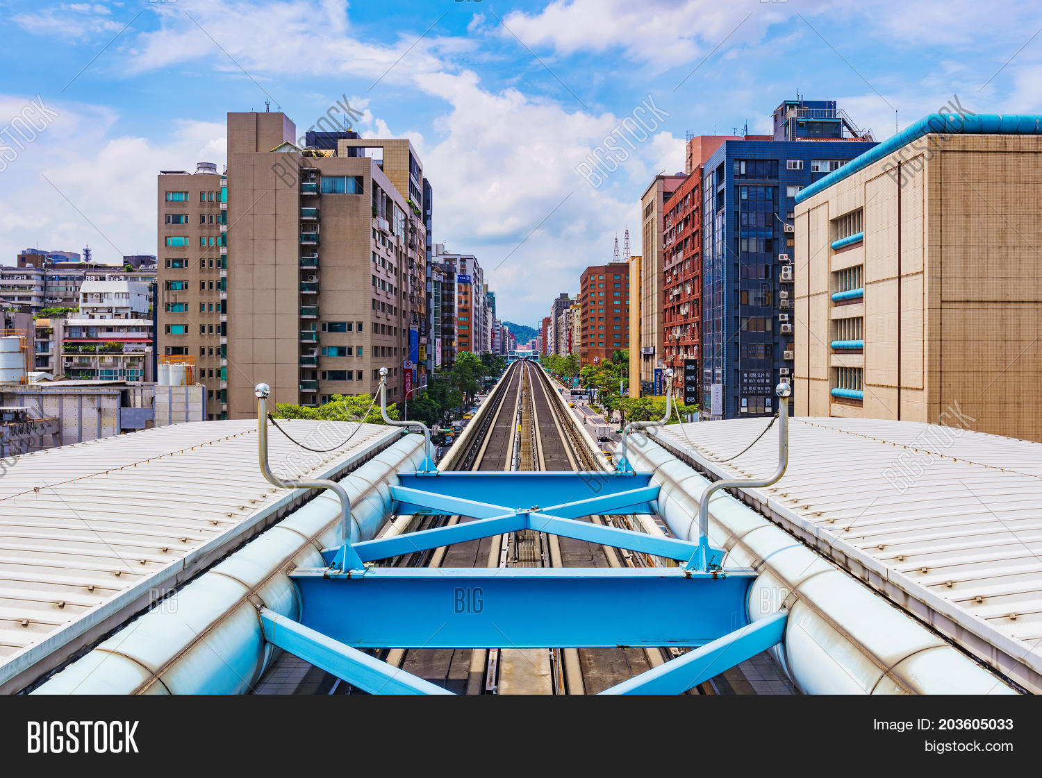 TAIPEI TAIWAN - JUNE Image & Photo (Free Trial) | Bigstock