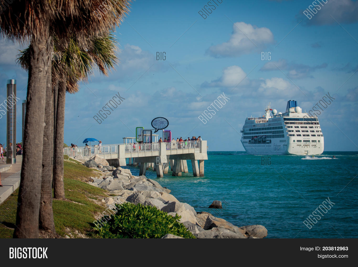 South Pointe Pier Image & Photo (Free Trial) | Bigstock South Pointe Pier Image & Photo (Free Trial) | Bigstock