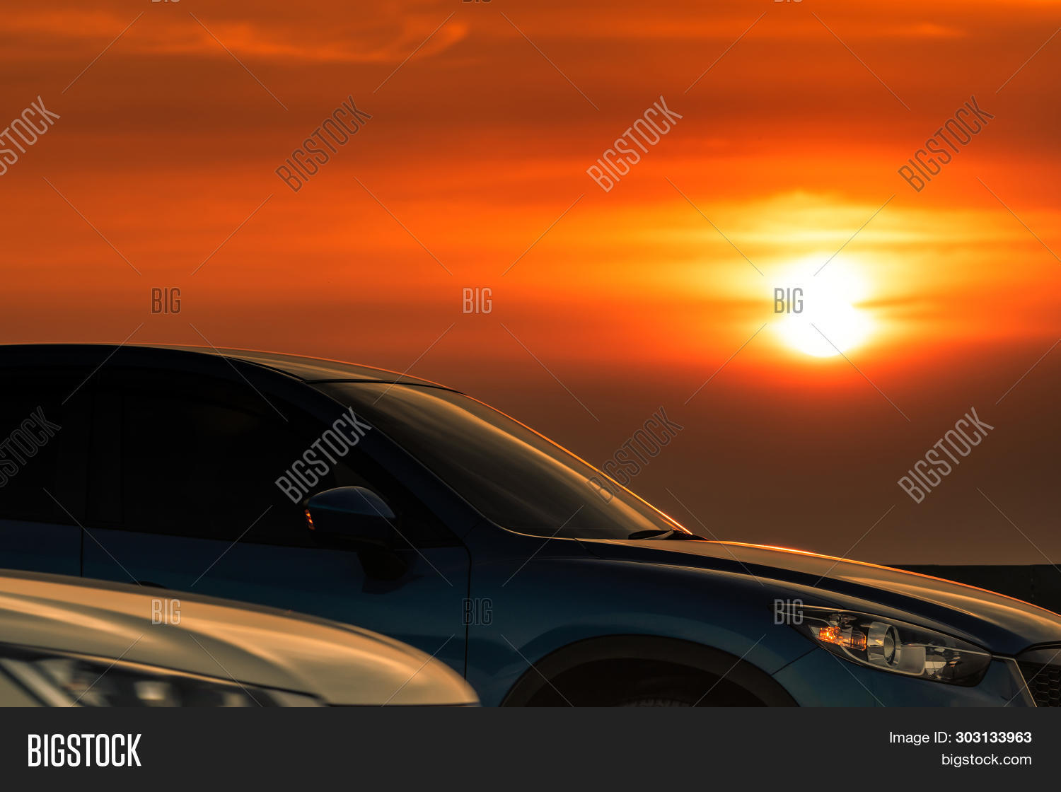 Side View Blue Suv Car Image & Photo (Free Trial) | Bigstock