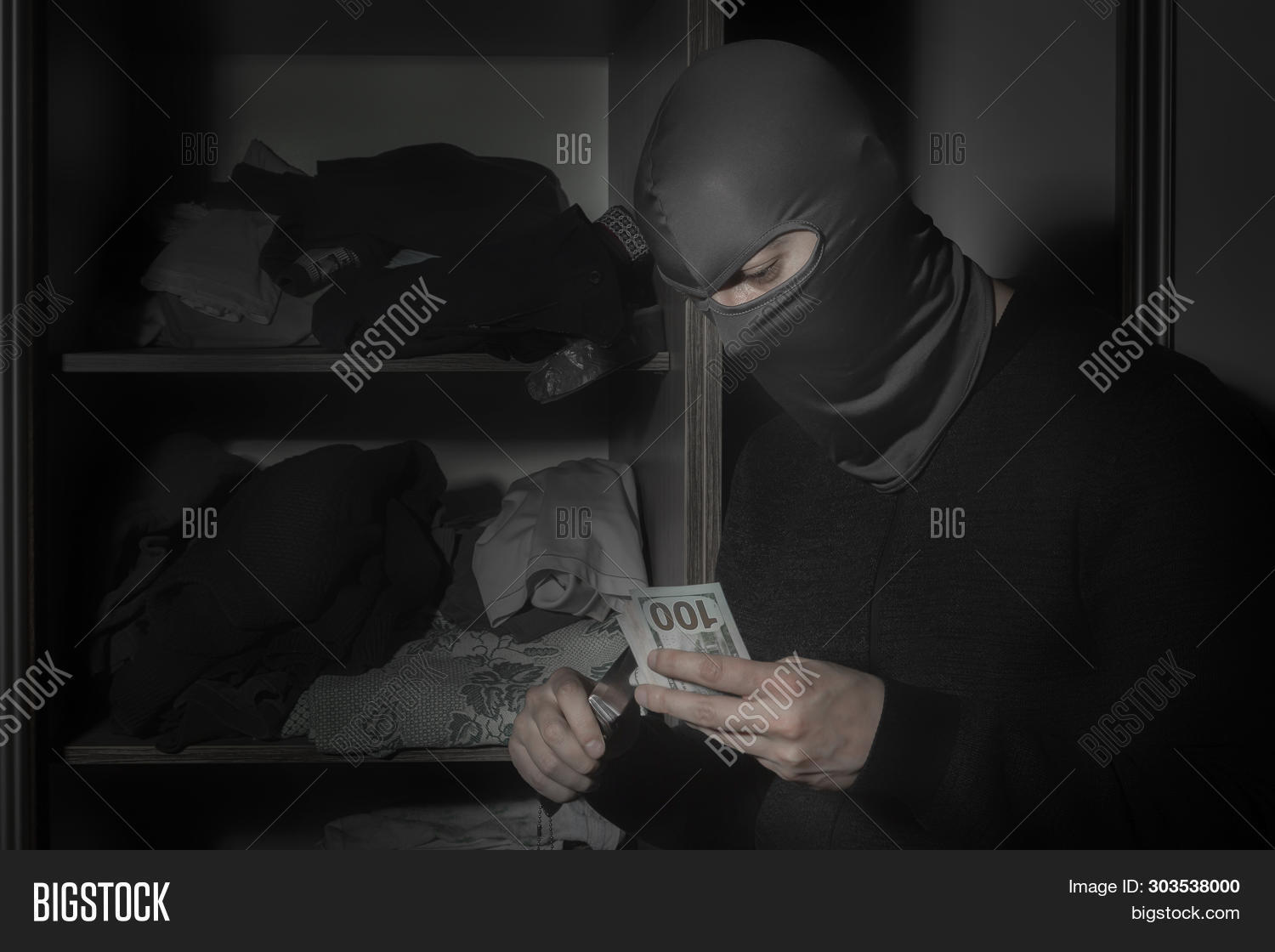 Thief Mask Knife Image & Photo (Free Trial) | Bigstock