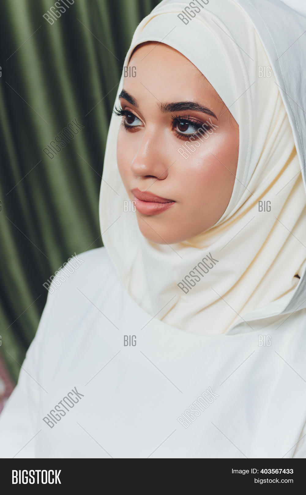 Portrait Beautiful Image & Photo (Free Trial) | Bigstock