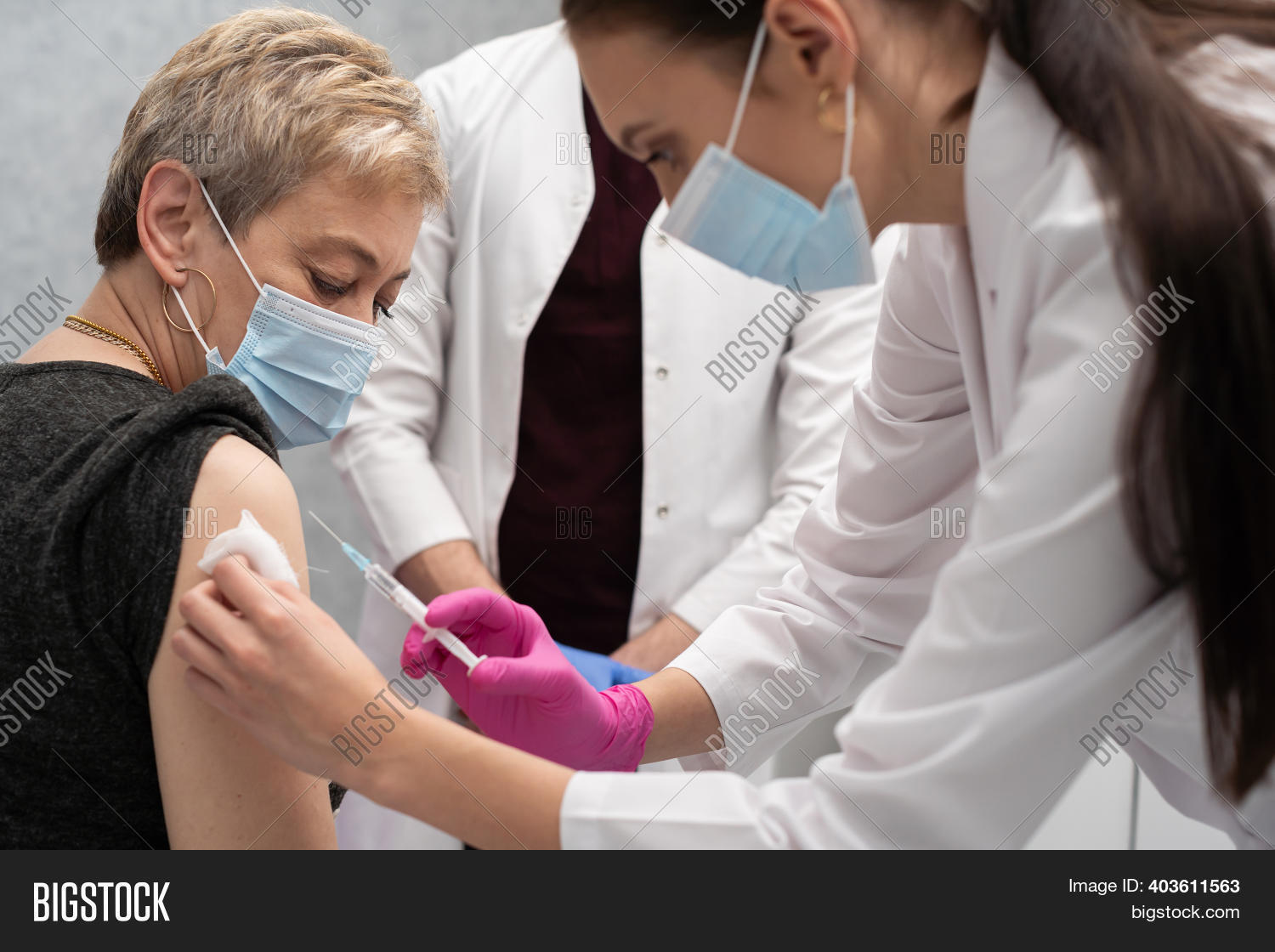 Young Nurse Injects Image & Photo (Free Trial) | Bigstock