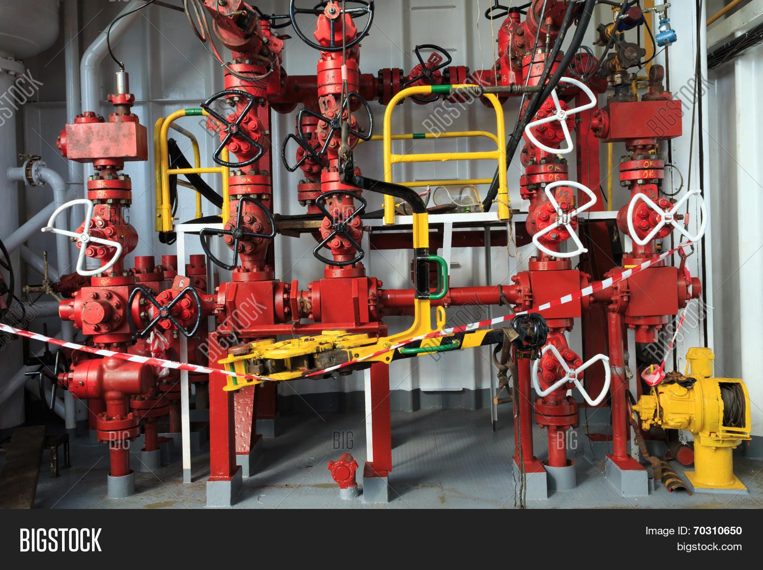 Choke Manifold Rig Image & Photo (Free Trial) | Bigstock