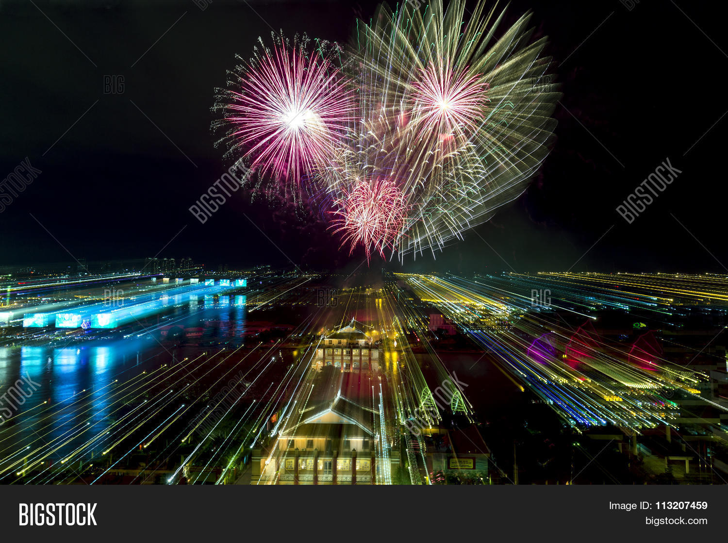 Zoom Fireworks Image & Photo (Free Trial) | Bigstock