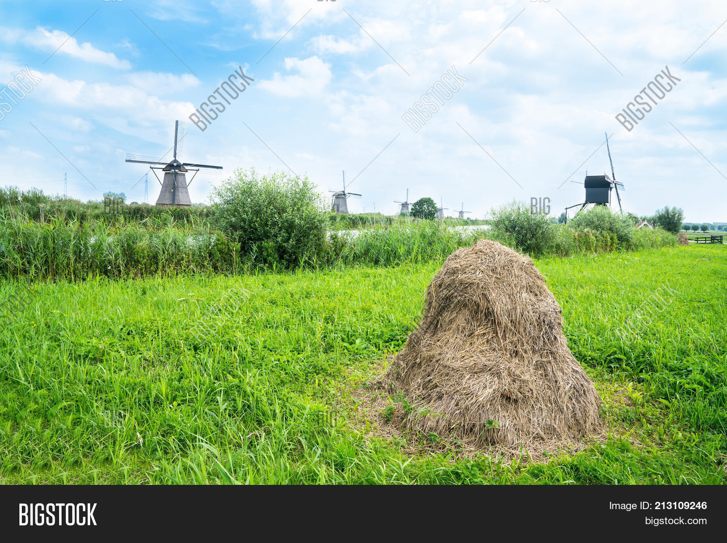 Small Haystack Field Image & Photo (Free Trial) | Bigstock