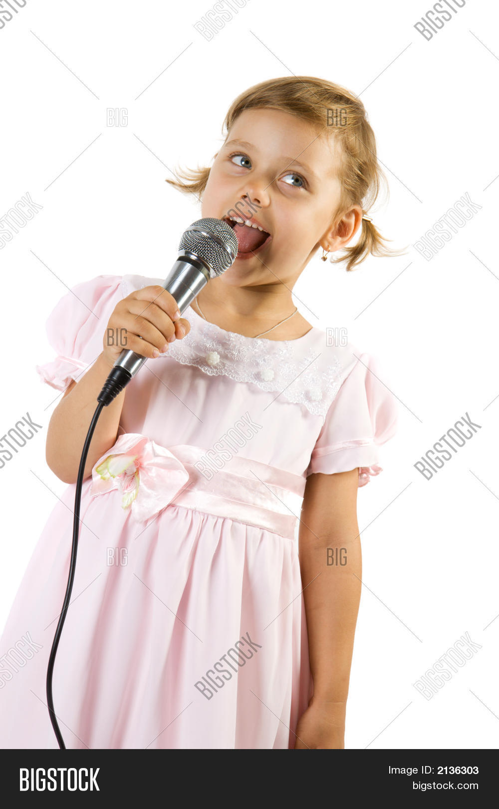 Little Girl Singing Image & Photo (Free Trial) | Bigstock