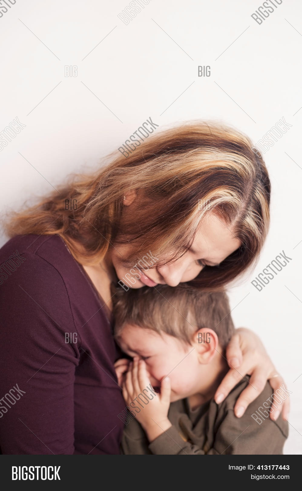Woman Sad Face Hugging Image & Photo (Free Trial) | Bigstock