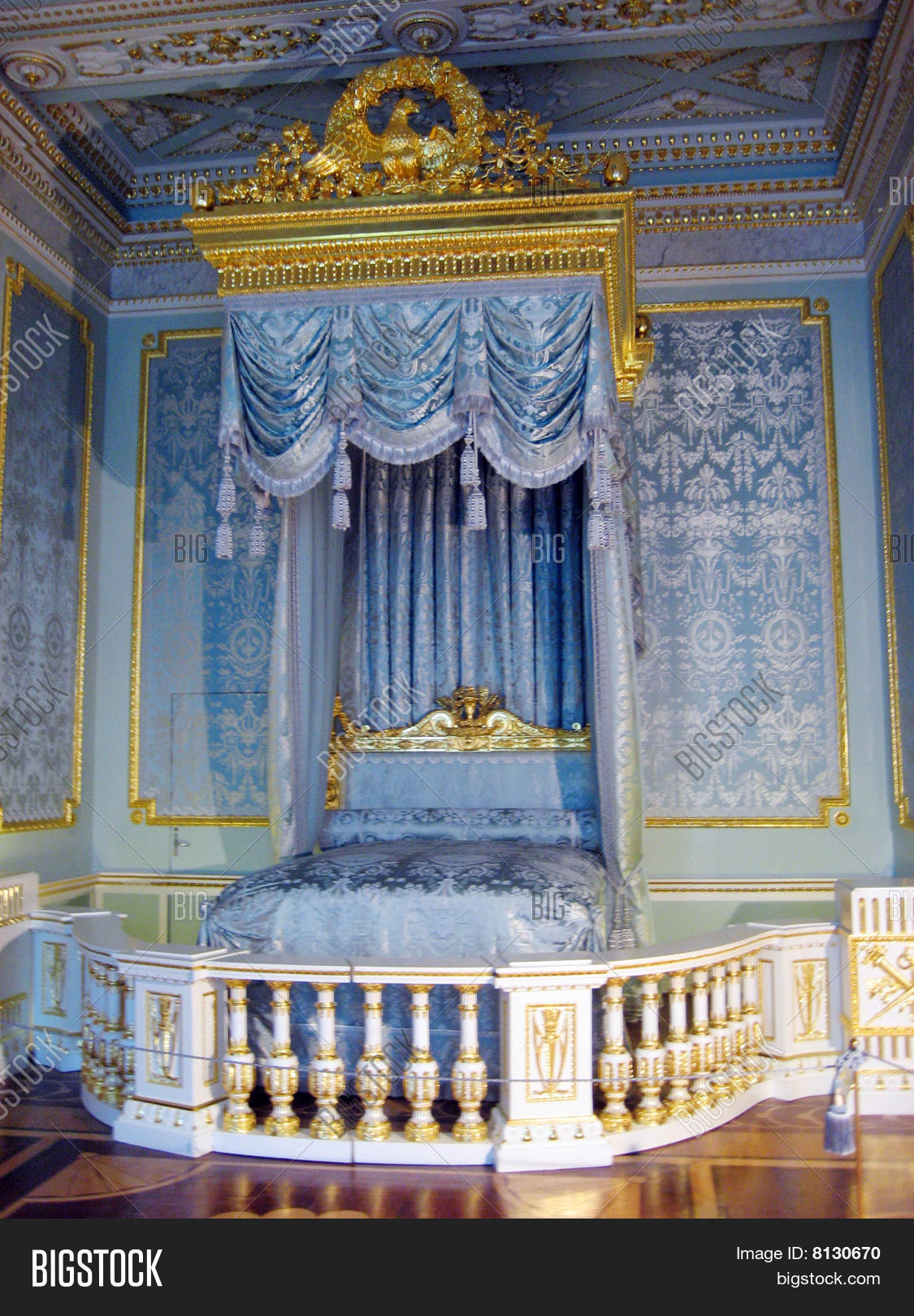 Royal Bed Image & Photo (Free Trial) | Bigstock