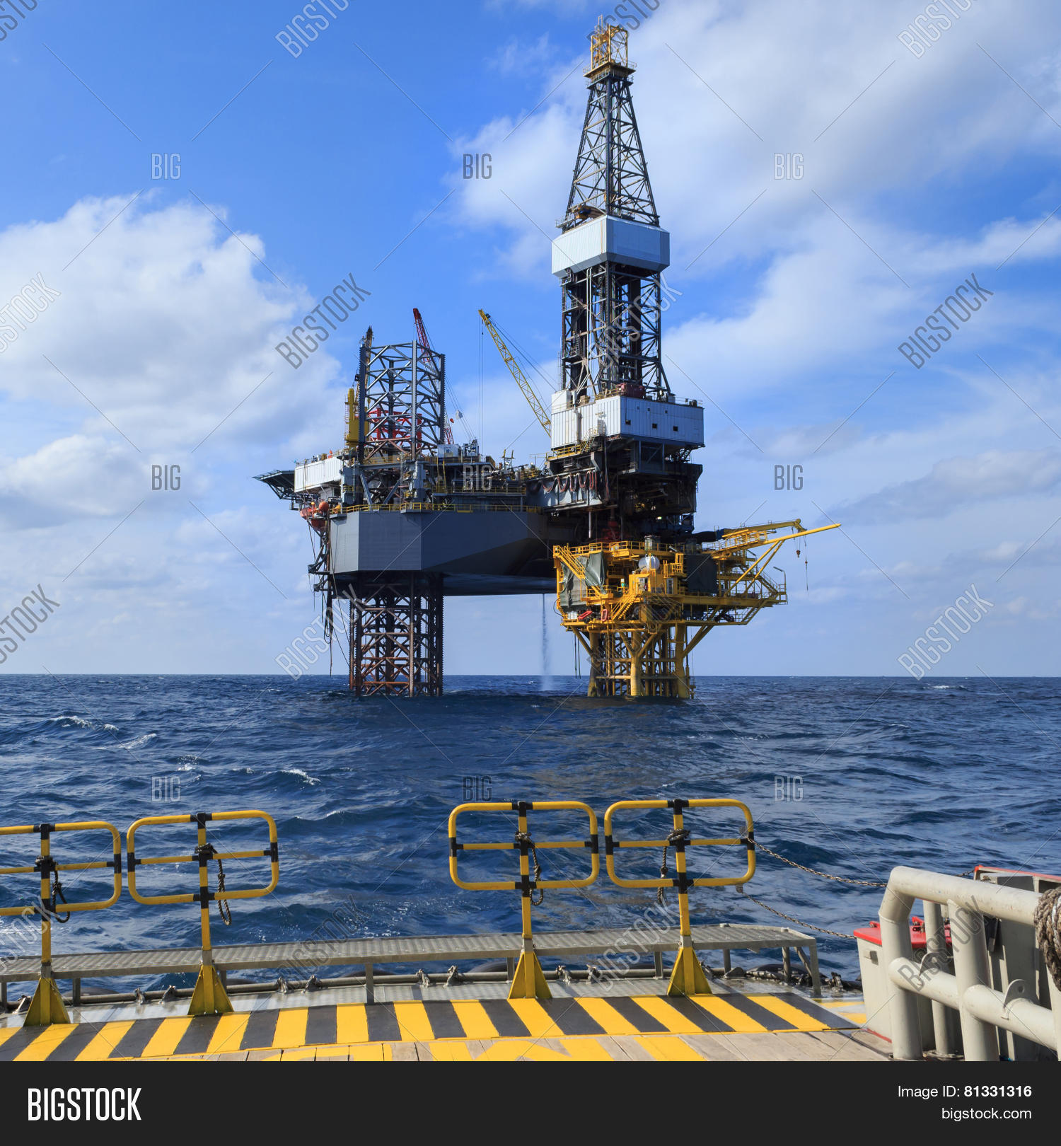 Offshore Jack Drilling Image & Photo (Free Trial) | Bigstock