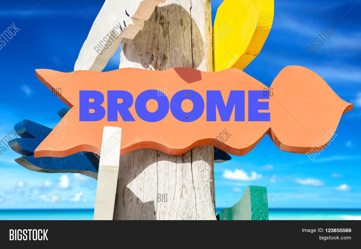 Broome Signpost Beach Image & Photo (Free Trial) | Bigstock