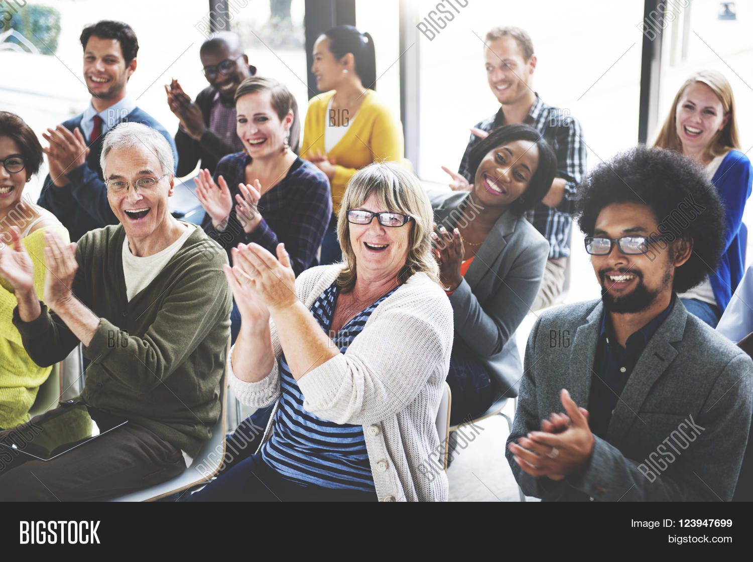 Audience Applaud Image & Photo (Free Trial) | Bigstock