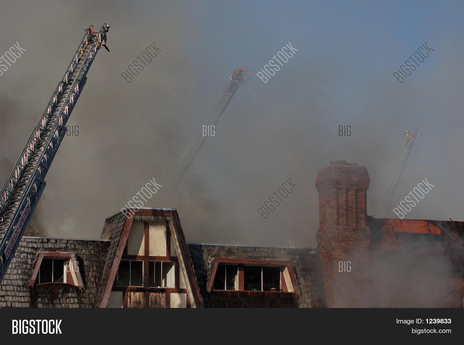 Large Apartment Fire Image & Photo (Free Trial) | Bigstock