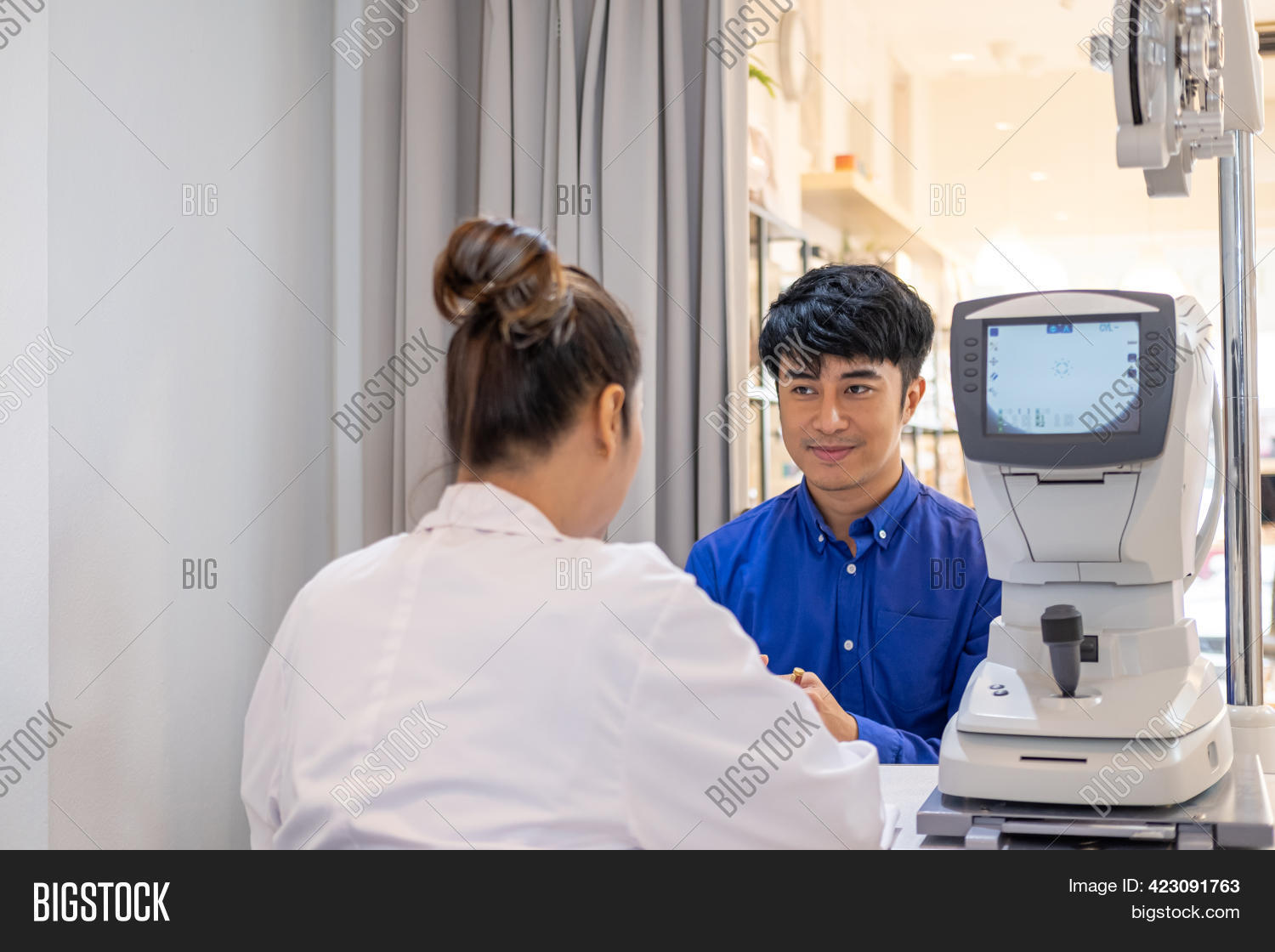 Selective Focus Screen Image & Photo (Free Trial) | Bigstock