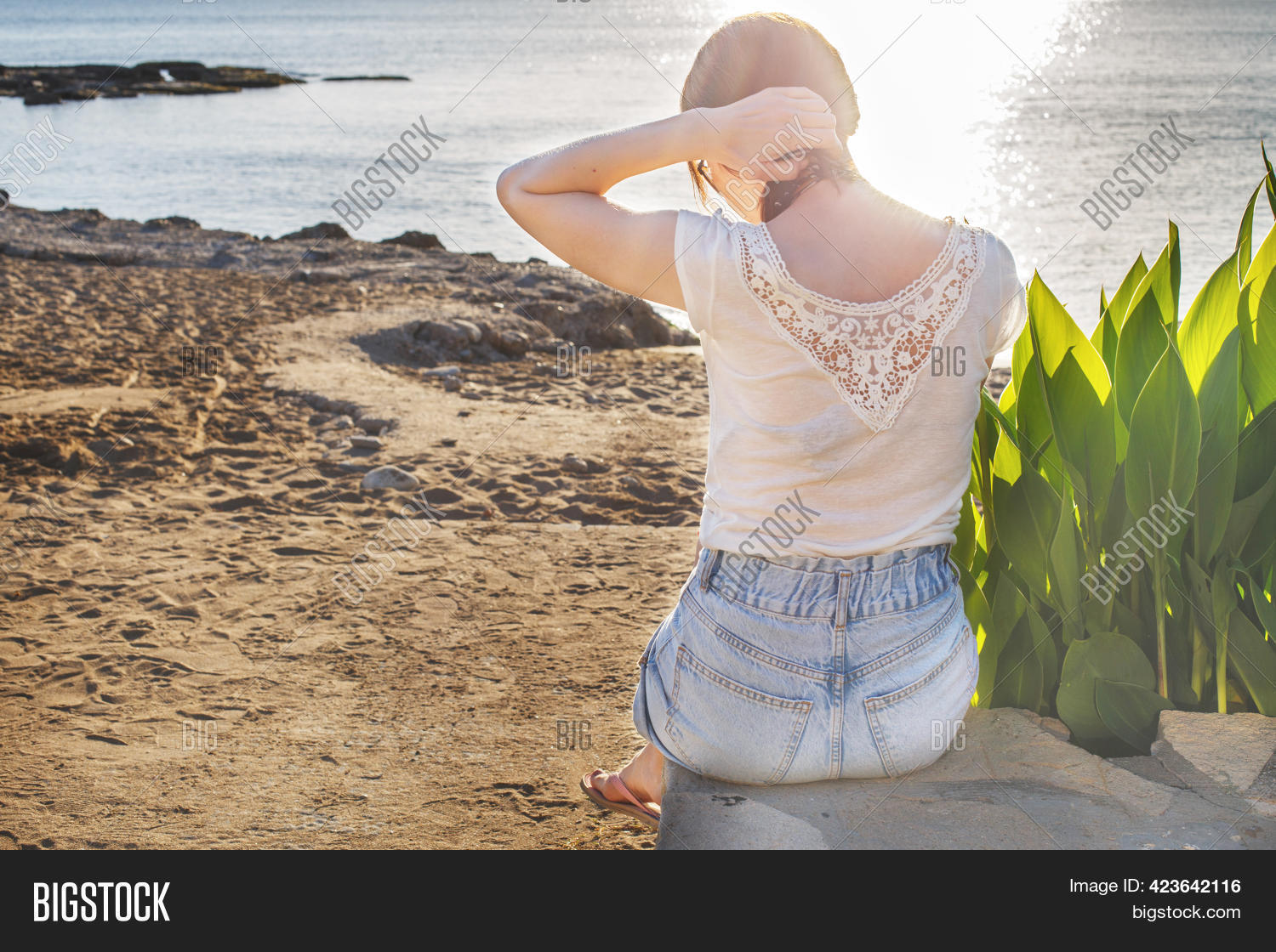 Back View Girl Sitting Image & Photo (Free Trial) | Bigstock