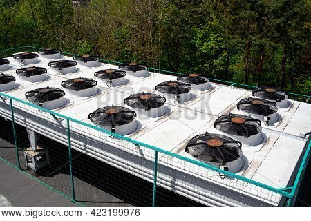 Outdoor Unit Air Image & Photo (Free Trial) | Bigstock