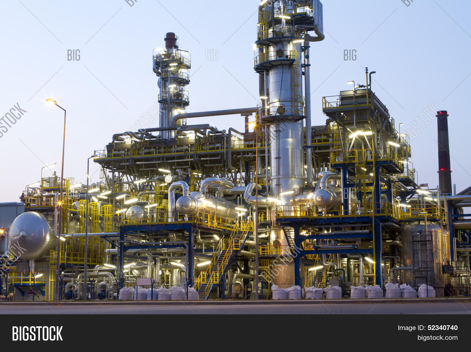 Refinery Image & Photo (Free Trial) | Bigstock