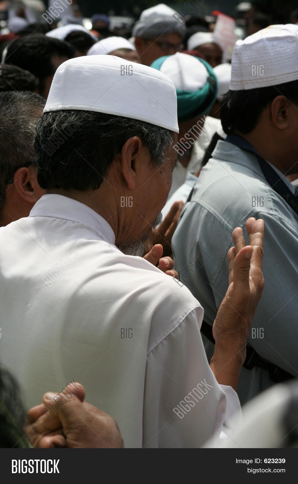 Praying Image & Photo (Free Trial) | Bigstock