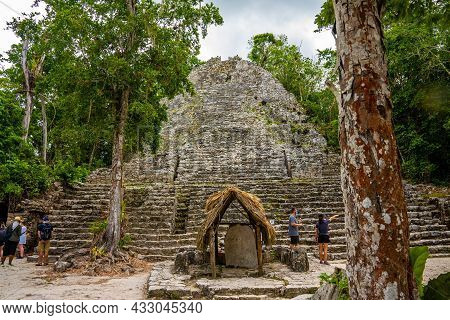 Nohoch Mul Pyramid Image & Photo (Free Trial) | Bigstock