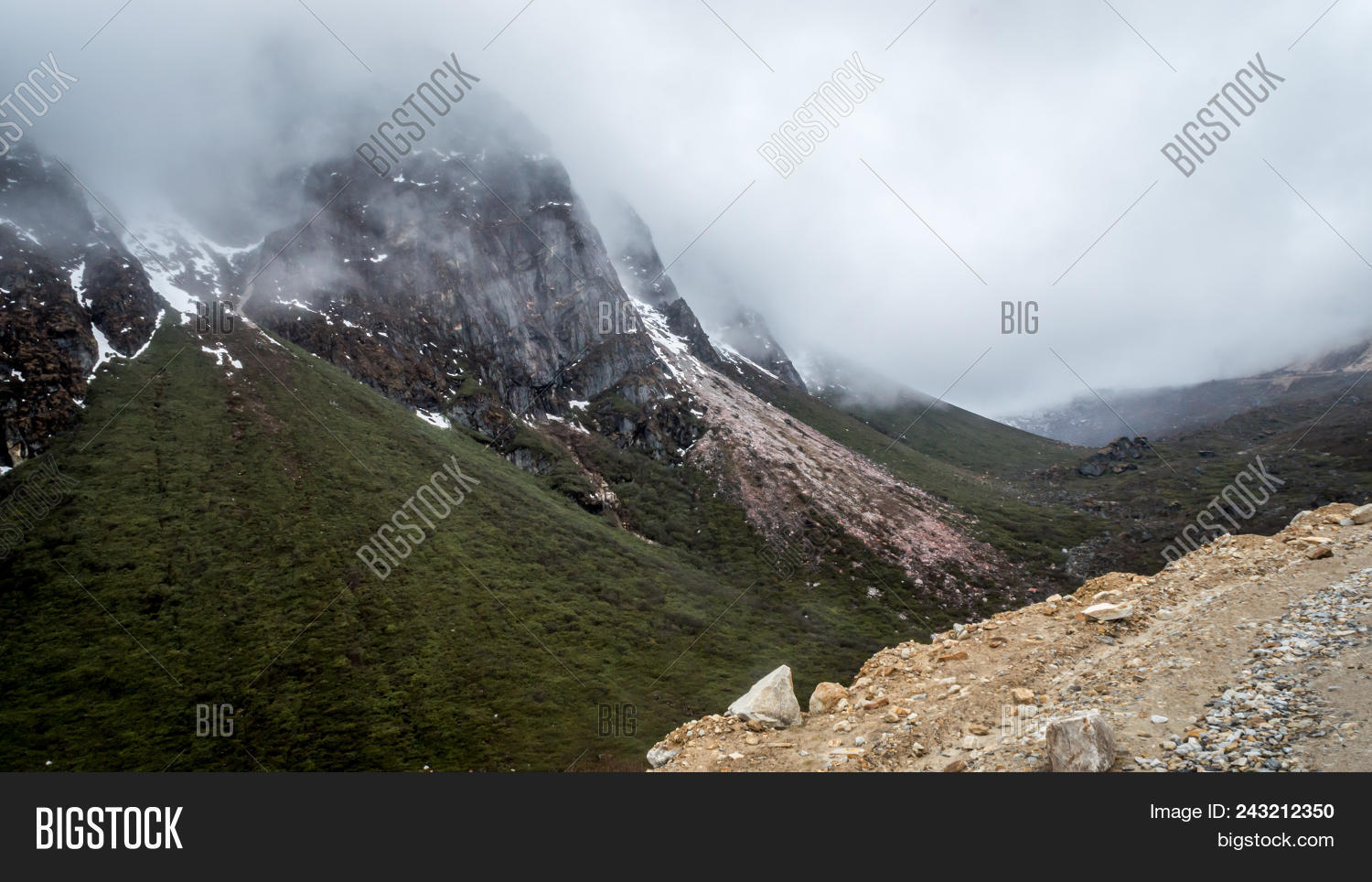 View Kala Patthar Image & Photo (Free Trial) | Bigstock