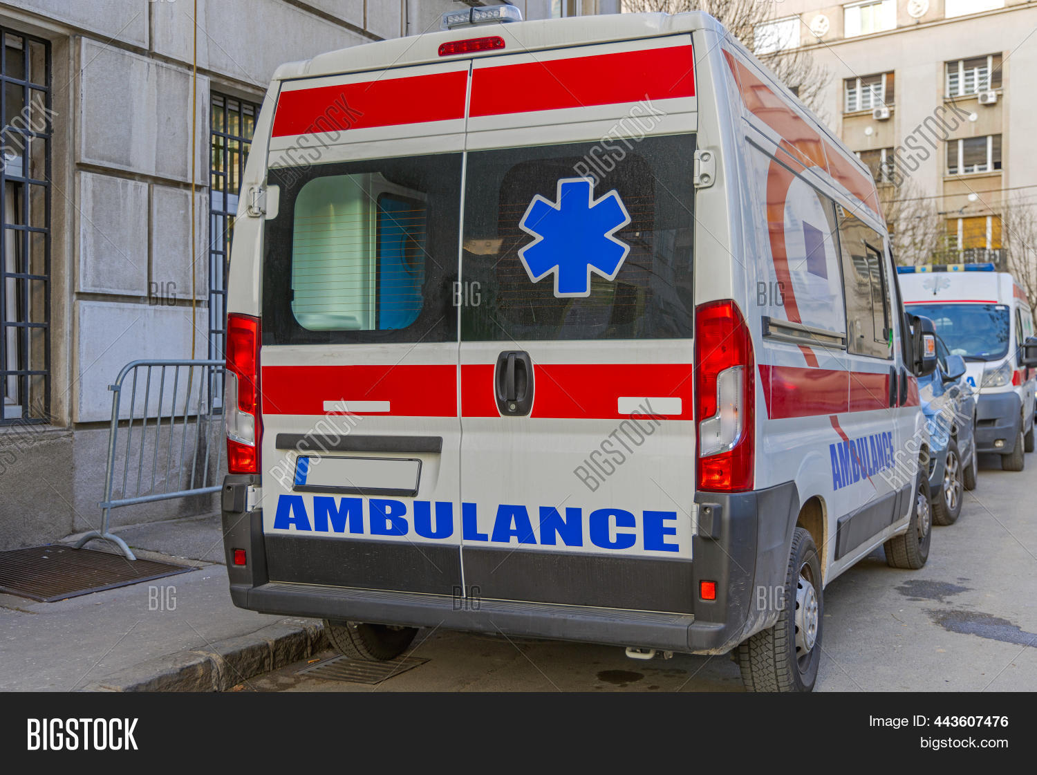 Rear View Ambulance Image & Photo (Free Trial) | Bigstock