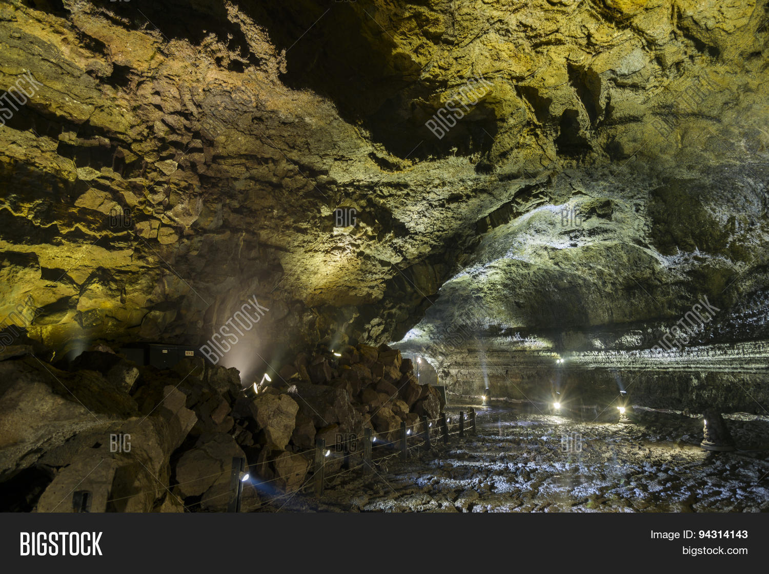 Manjanggul Cave Jeju Image & Photo (Free Trial) | Bigstock