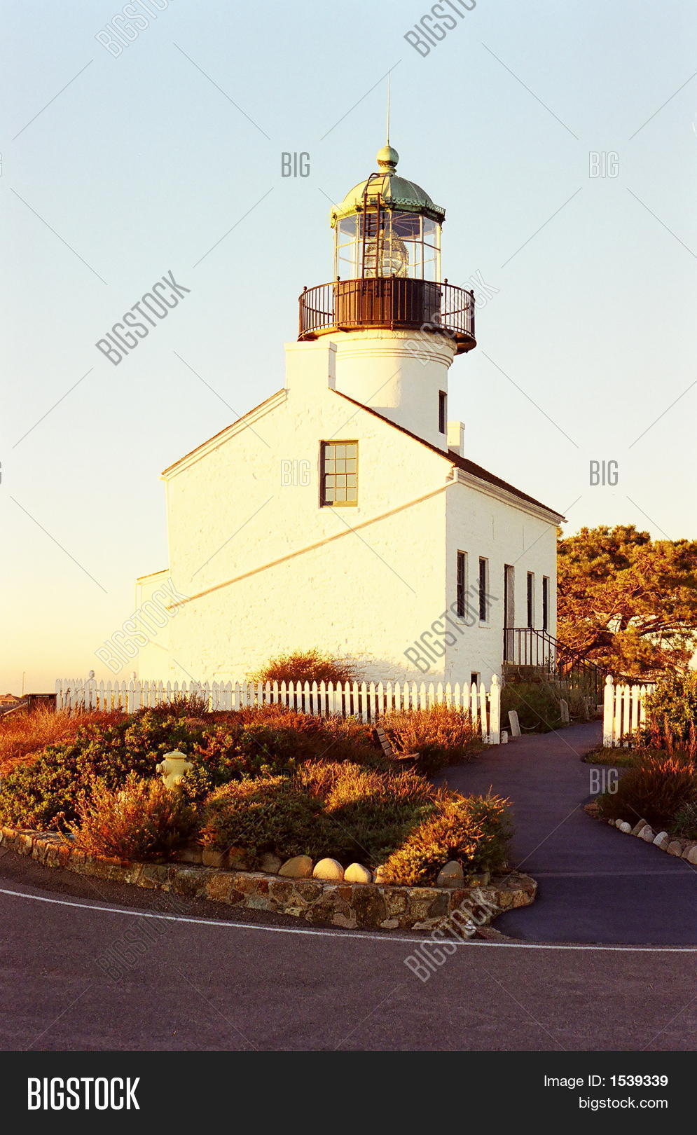 Point Loma Lighthouse Image & Photo (Free Trial) | Bigstock