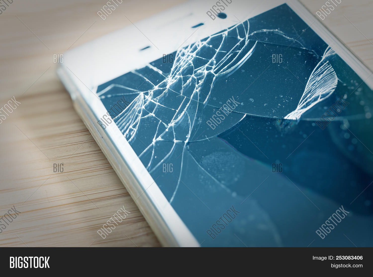 Broken Cell Phone Image & Photo (Free Trial) | Bigstock