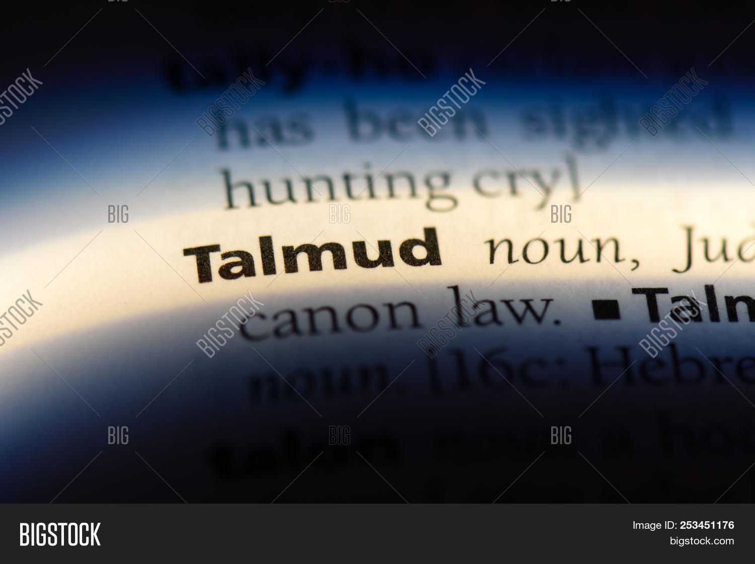 Imagen y foto Talmud Word (prueba gratis) | Bigstock